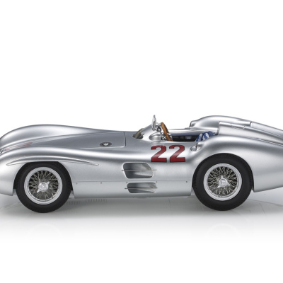 Hans Hermann Mercedes W196R Streamliner #22 French GP 1954