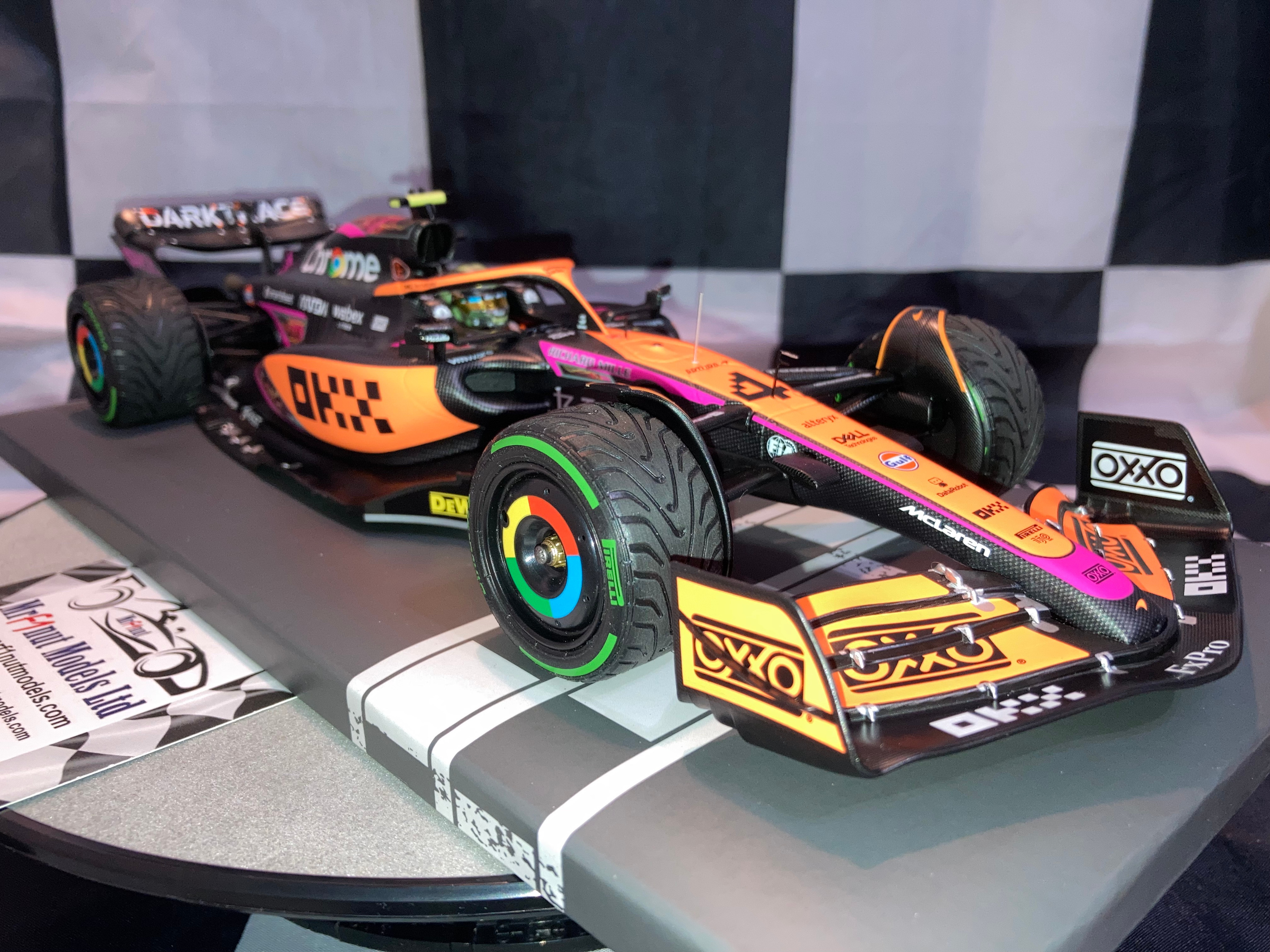 Lando Norris 1:18 Mclaren F1 Team MCL36 Singapore GP 2022